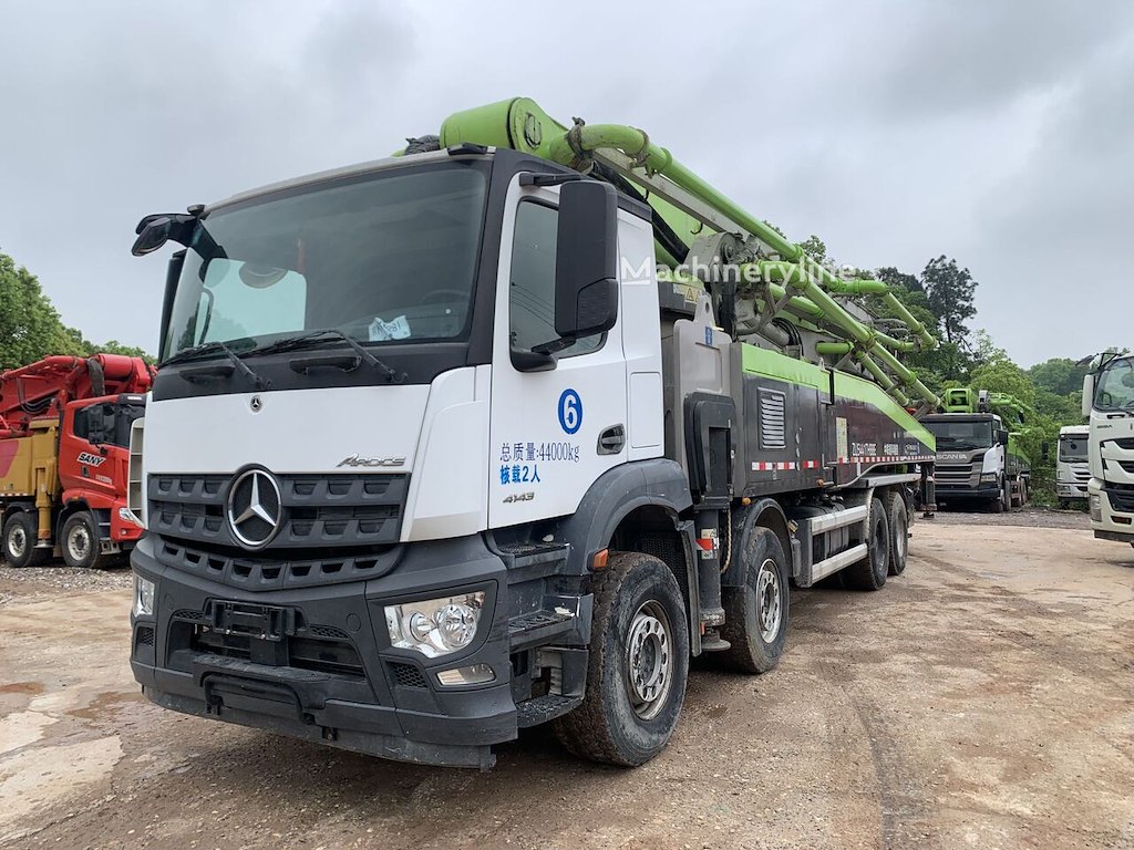 Zoomlion ZLJ5440THBBF 2021 Zoomlion concrete pump 63m na šasiji Mercedes-Benz 2021 63M Concrete pump on Mercedes Arocs 4143 8×4 pumpa za beton