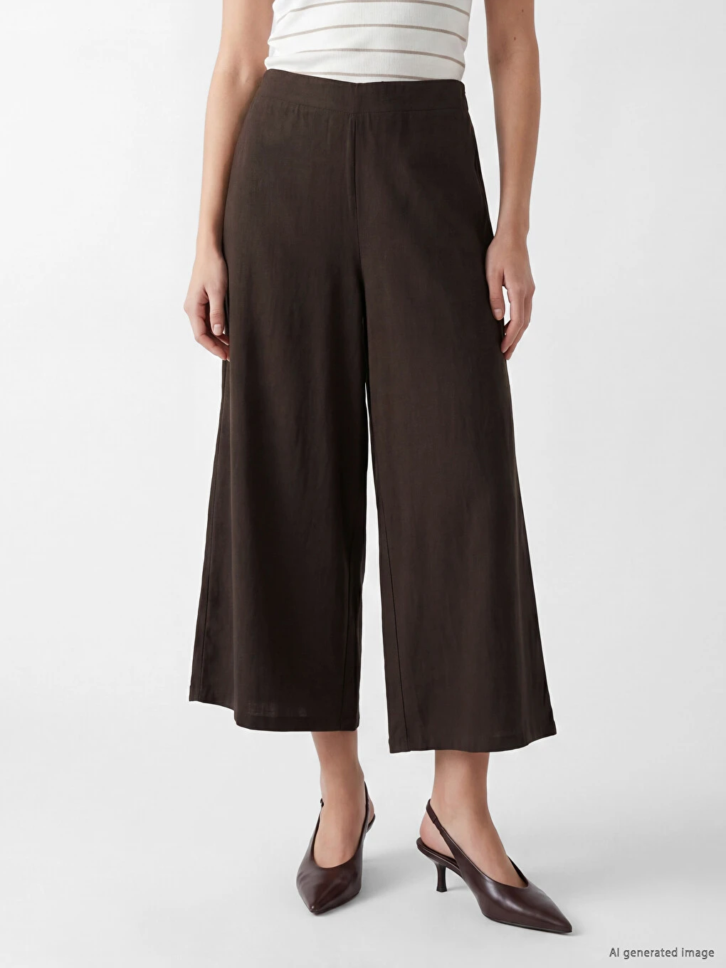 LCWAIKIKI Classic Ženske Kapri Pantalone Sa Elastičnim Strukom I Teksturom