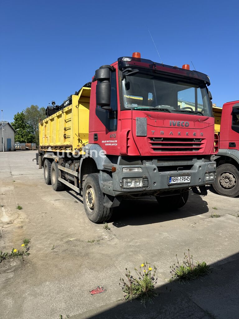 IVECO Trakker 410 kiper