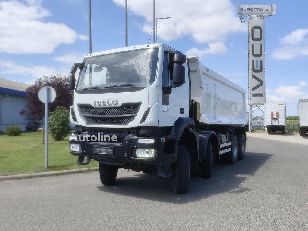 IVECO Trakker 450 kiper