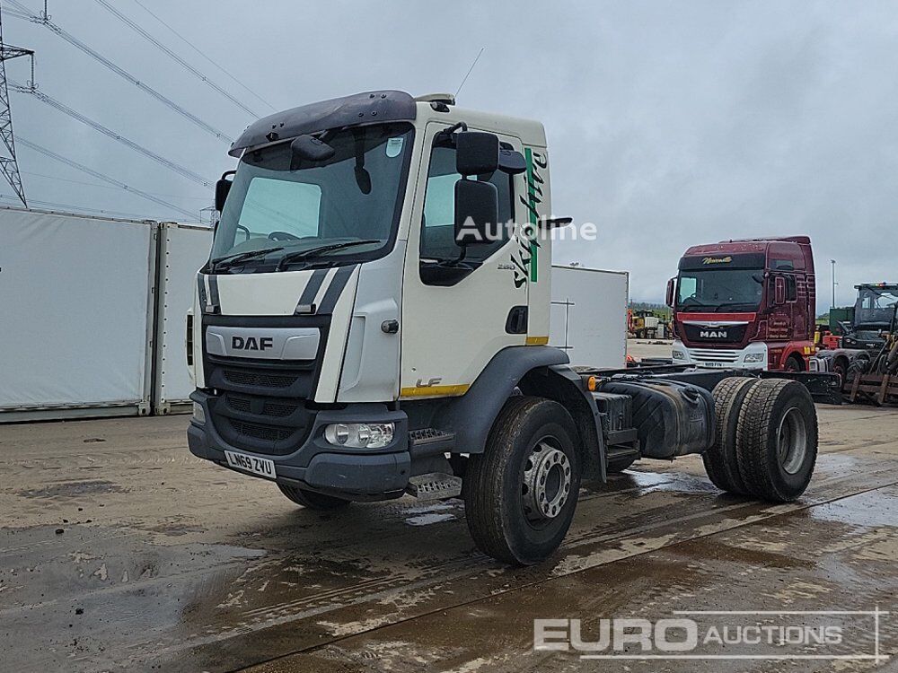 Prodaje se DAF LF260 kamion šasija na aukciji