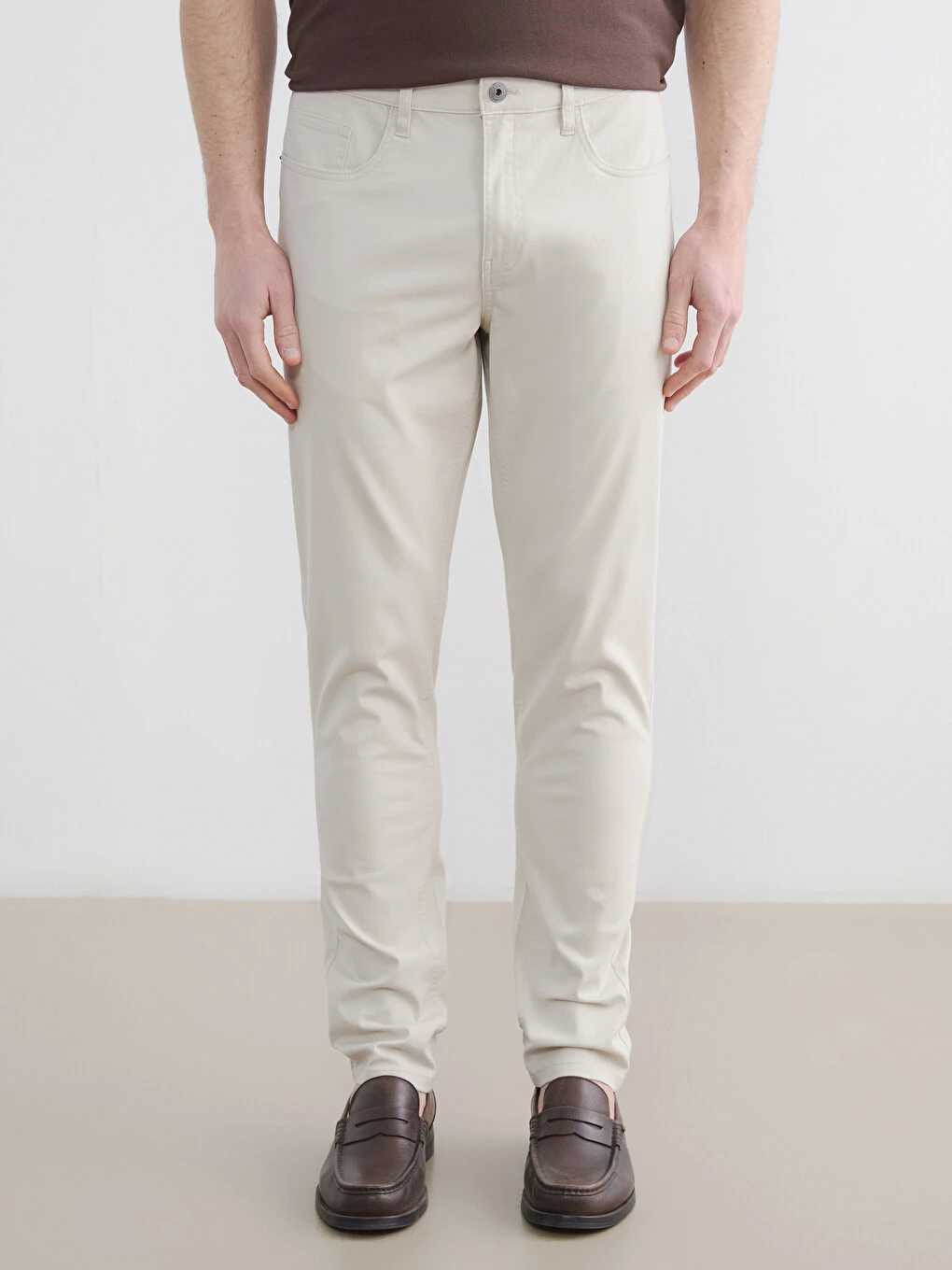 LCWAIKIKI Classic Chino Pantalone Slim Kroja Za Muškarce