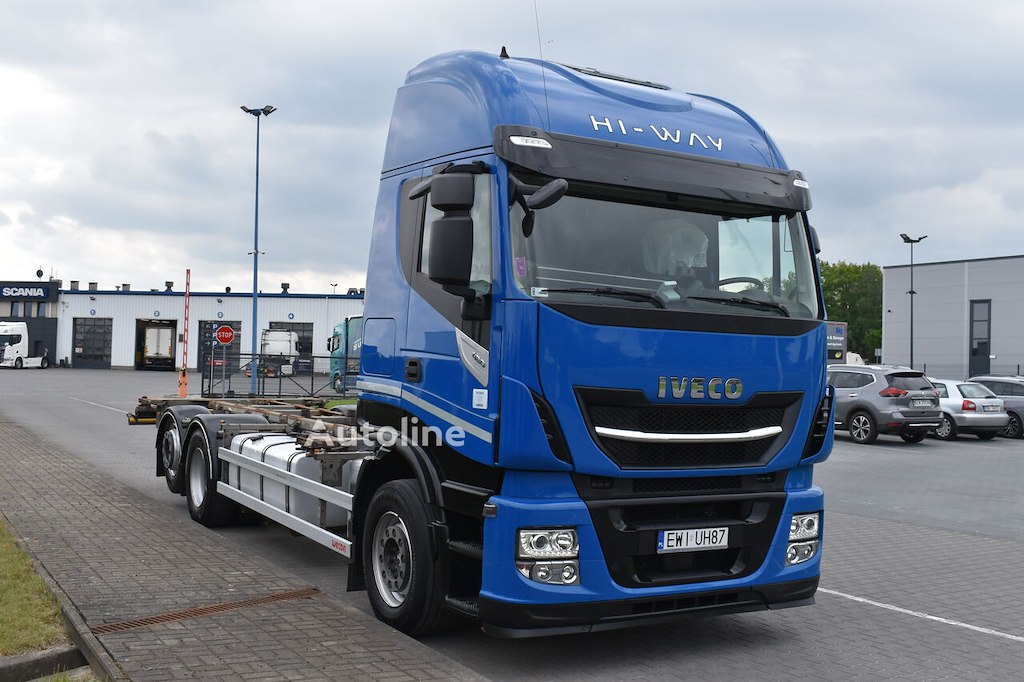 IVECO S-Way 480 vozilo za prevoz kontejnera
