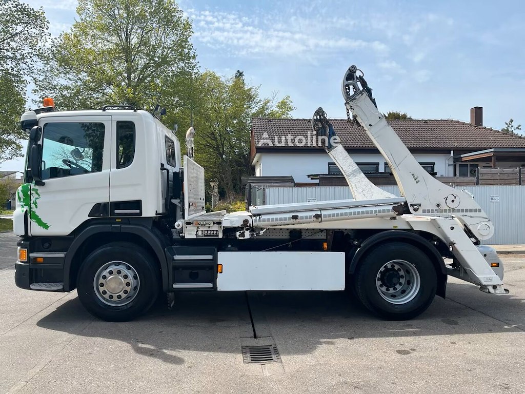 Scania P360 kamion autopodizač kontejnera