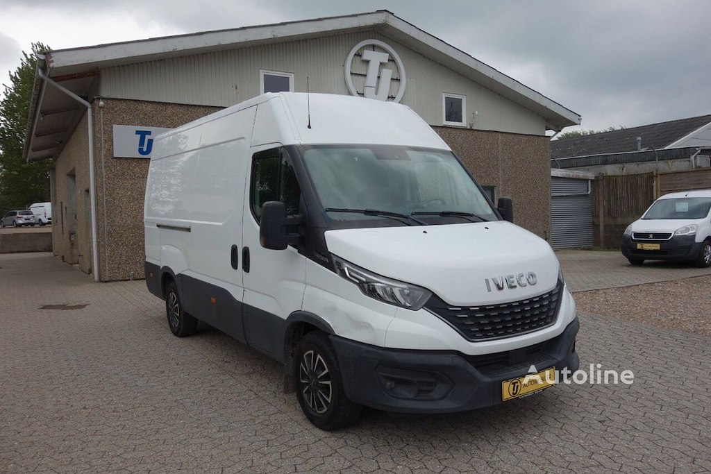 IVECO Daily Kasten 35S16 AG8 minibus furgon