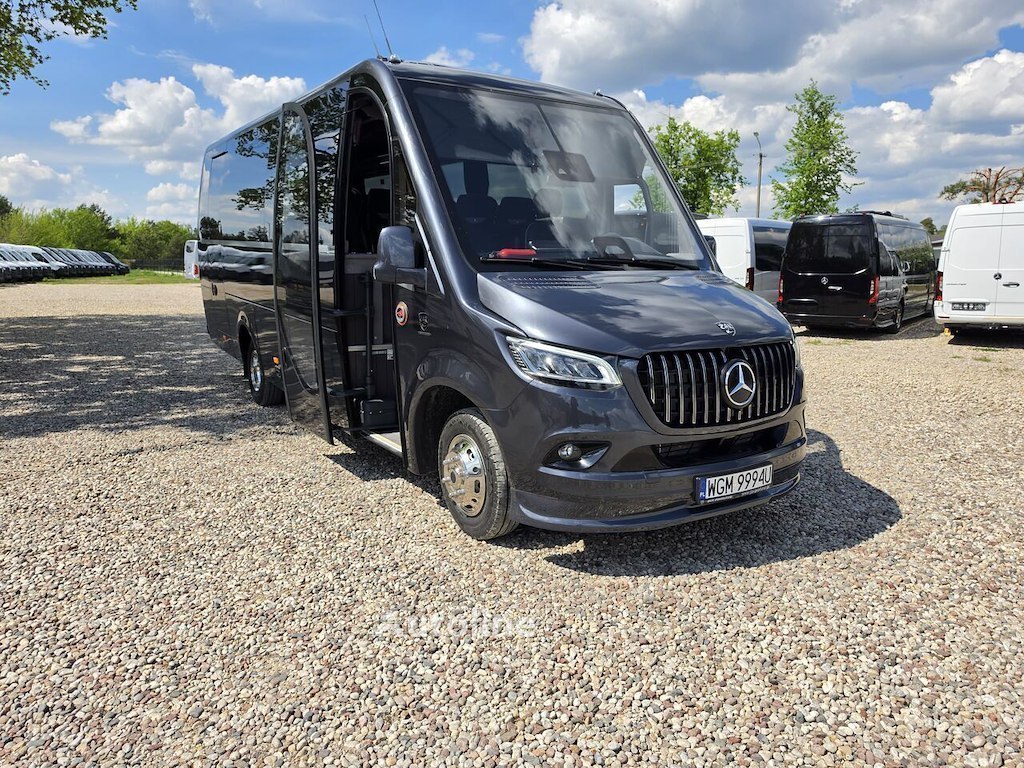 Novi Mercedes-Benz Sprinter putnički minibus
