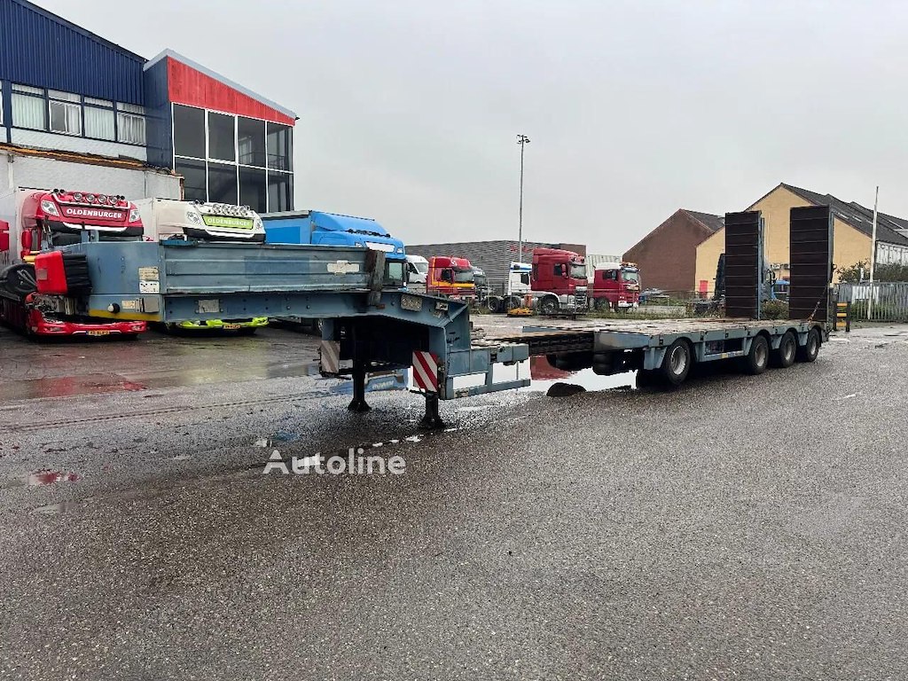 Faymonville TL4S 2 8M EXTENDABLE + HYDRAULIC RAMPS 3 AXLE STEERING poluprikolica sa niskom platformom