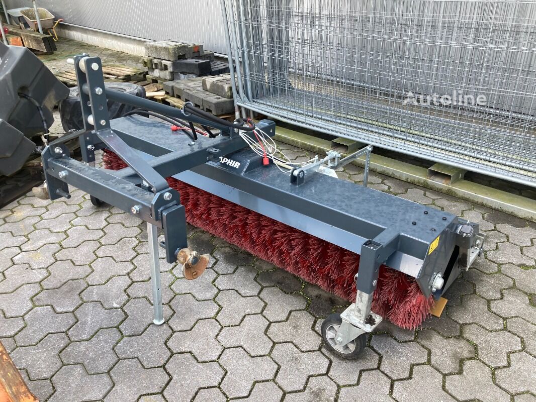 Novo Saphir HKM 23 vozilo za čišćenje ulica