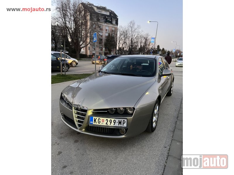 Alfa Romeo 159