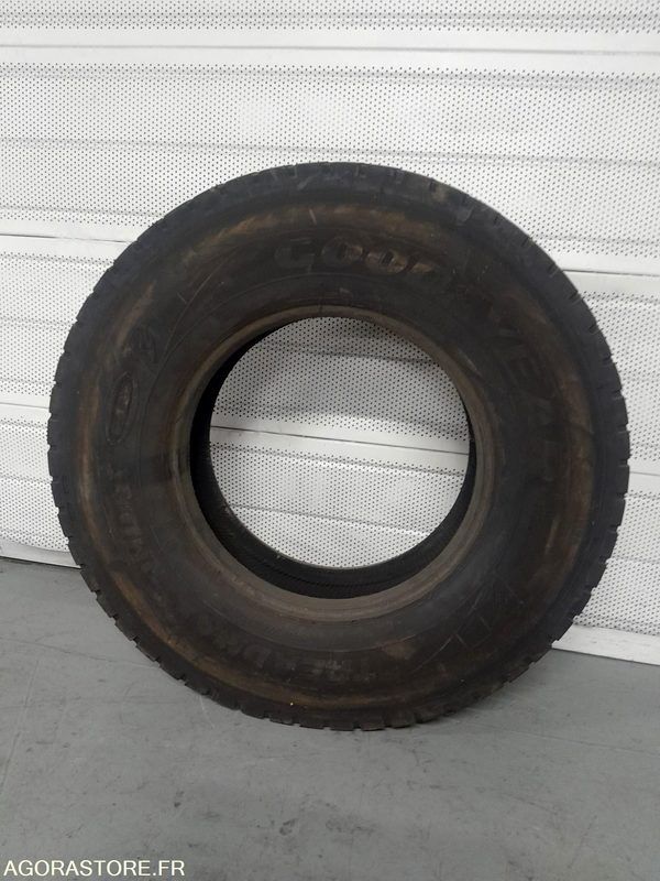 Prodaje se Goodyear 315/80 R22.5 gumu za kamione na aukciji