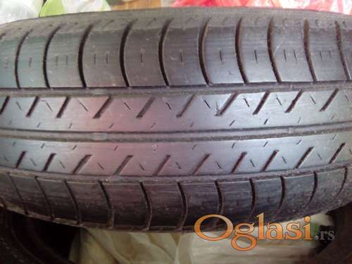 Dve gume firestone
