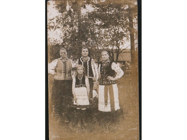 Narodne nošnje, oko 1916.