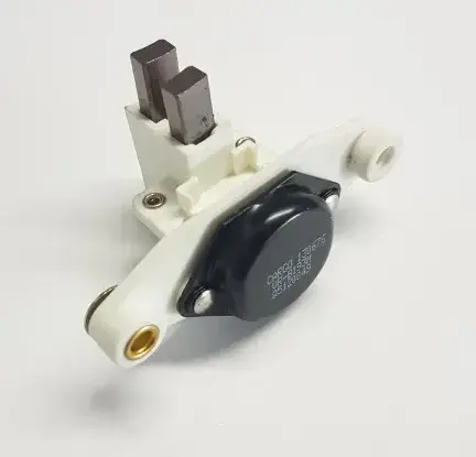 John Deere
Alternator Regulator - AL36101
