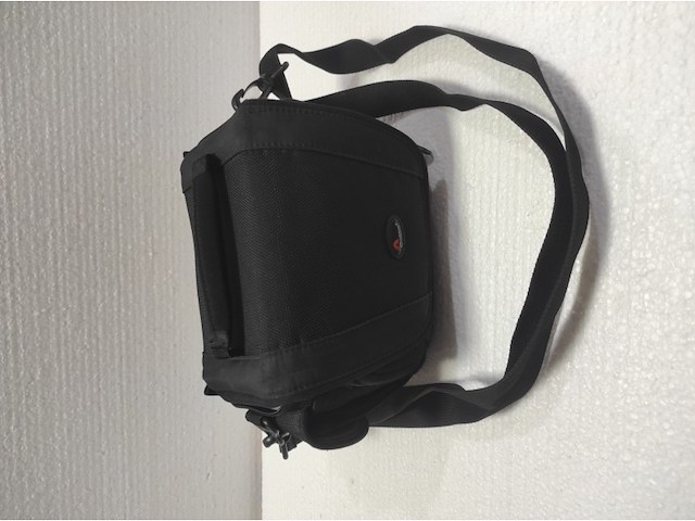 Lowepro torbica za fotoaparat