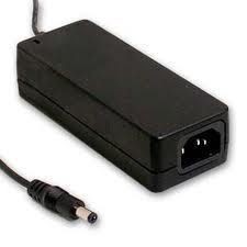 Univerzalni punjač AC/DC adapter 15V 4A