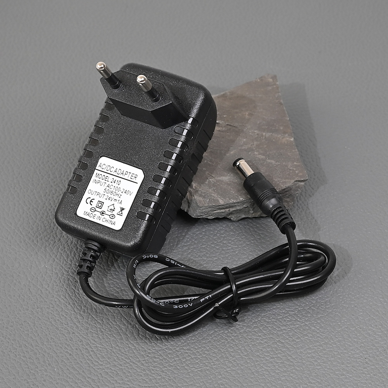 Univerzalni punjač AC/DC adapter 24V 1A 24W
