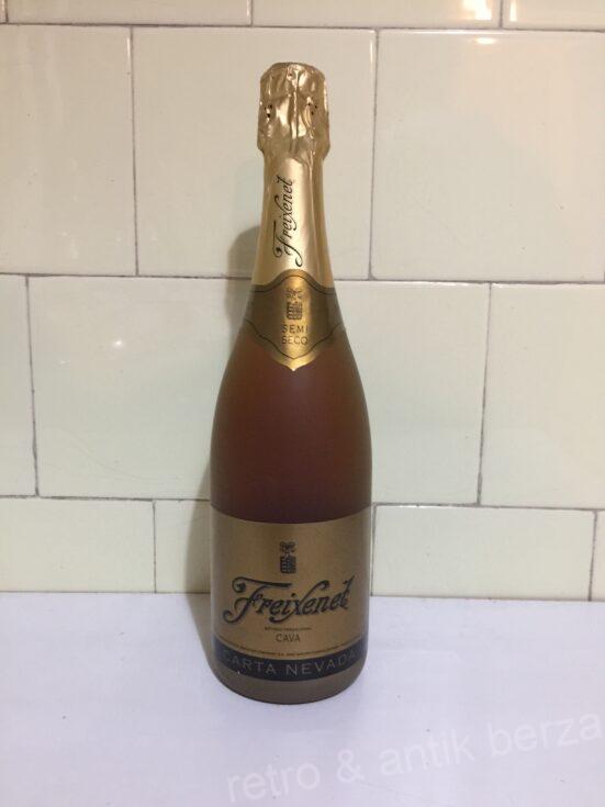PENUŠAVO VINO iz 1990-ih – FREIXENET – CAVA – CARTA NEVADA – SPAIN