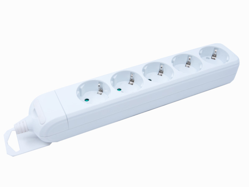 PRENOSNA PRIKLJUČNICA PETOSTRUKA 2M 3X2,5MM
