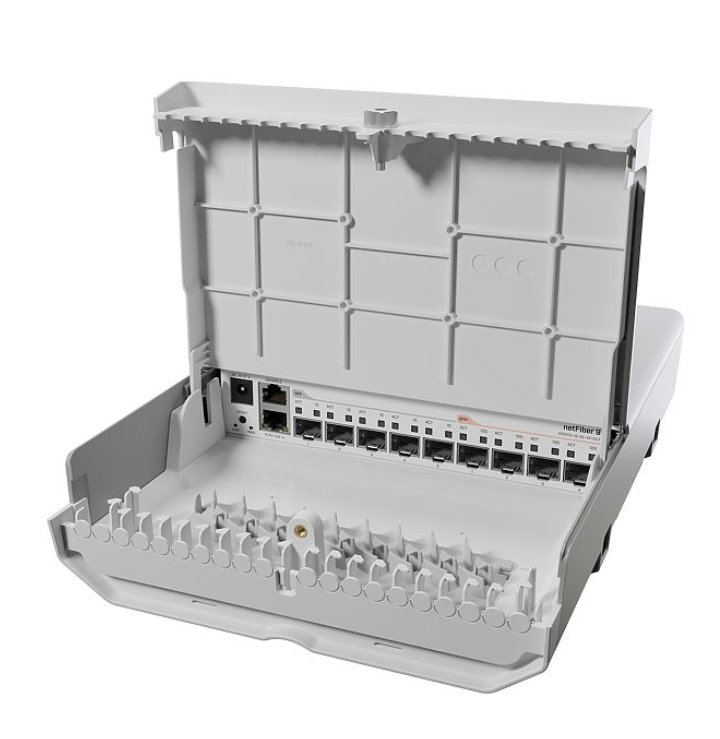 MikroTik netFiber 9 outdoor ruter sa 4xSFP+5xSFP+1xGbE