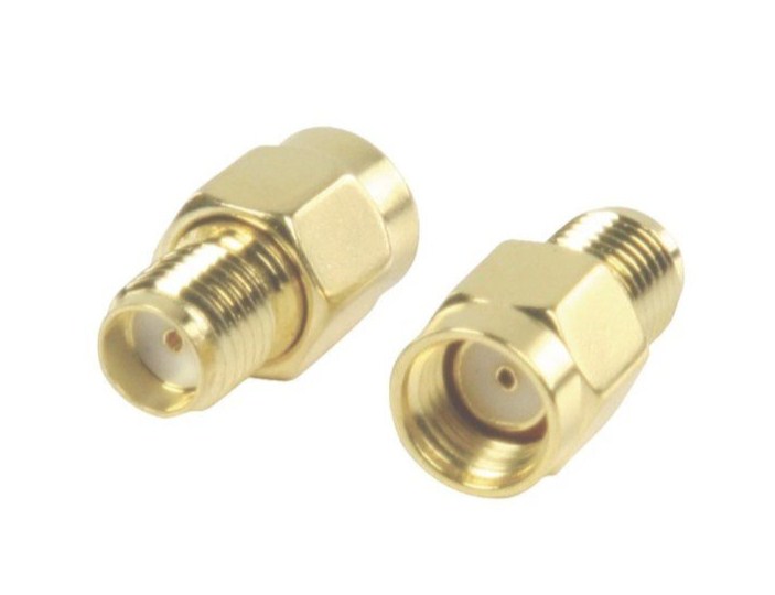 Adapter SMA ženski – SMA ženski – obrnuti polaritet