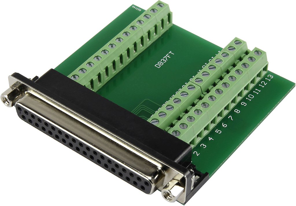 D-SUB uticnica 90 stepeni. stubovi: 37 vijak Tru Components DSUB37F-39TB-3
