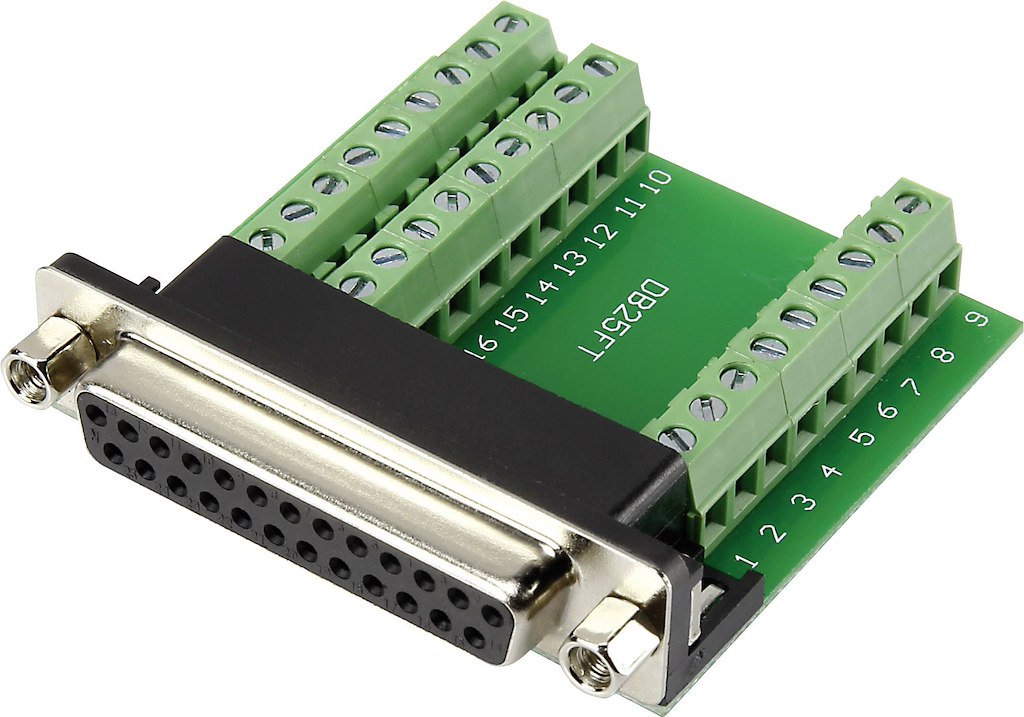 D-SUB uticnica 90 stepeni. stubovi: 15 srafova Tru ComponentsDSUB25F-27TB