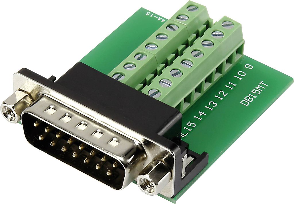 D-SUB utikac 90 stepeni. stubovi: 15 srafova Tru Components DSUB15M-16TB-2