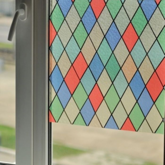 Samolepljiva tapeta (vitraž) š-45cm. - u boji - rombovi