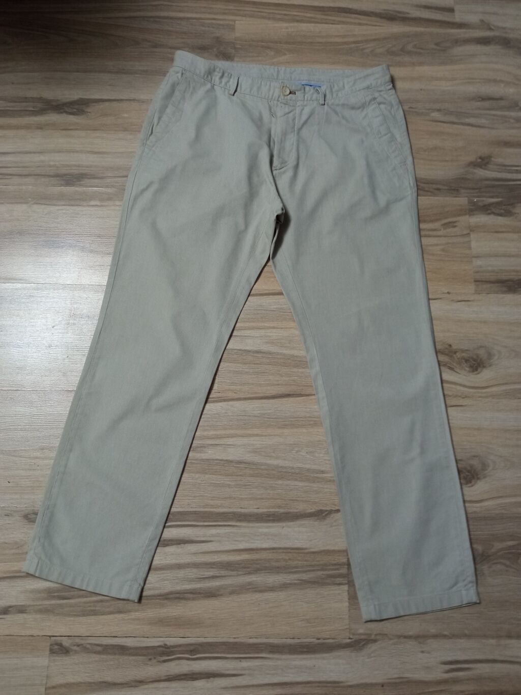 Muške pantalone – chino stil, svetlo bež boja - Materijal: lagan