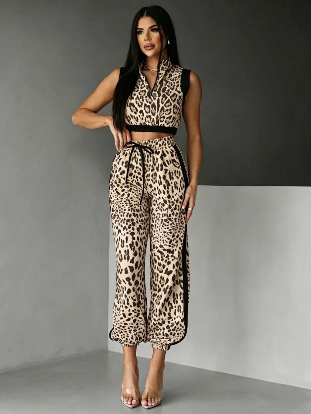 Komplet crop top majica i siroke pantalone leopard dezen sa