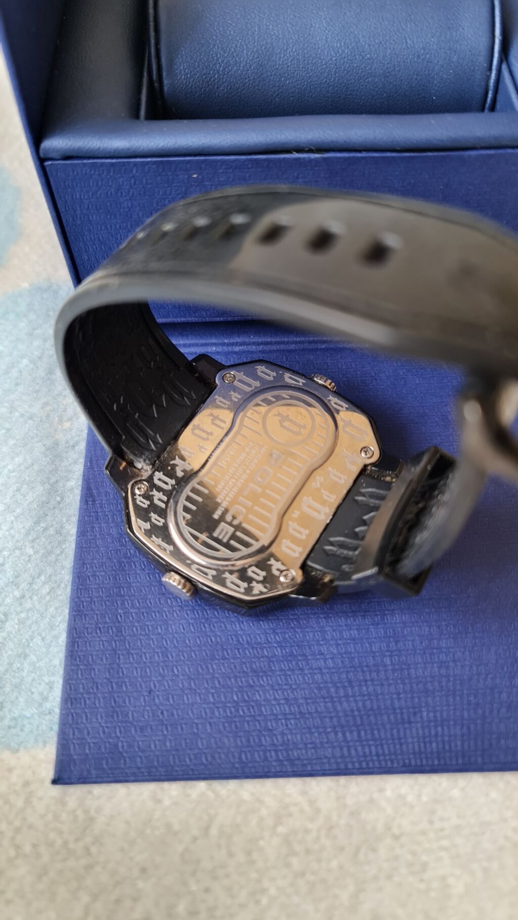 Police muški ručni sat – dual time - Brend: Police - Kućište