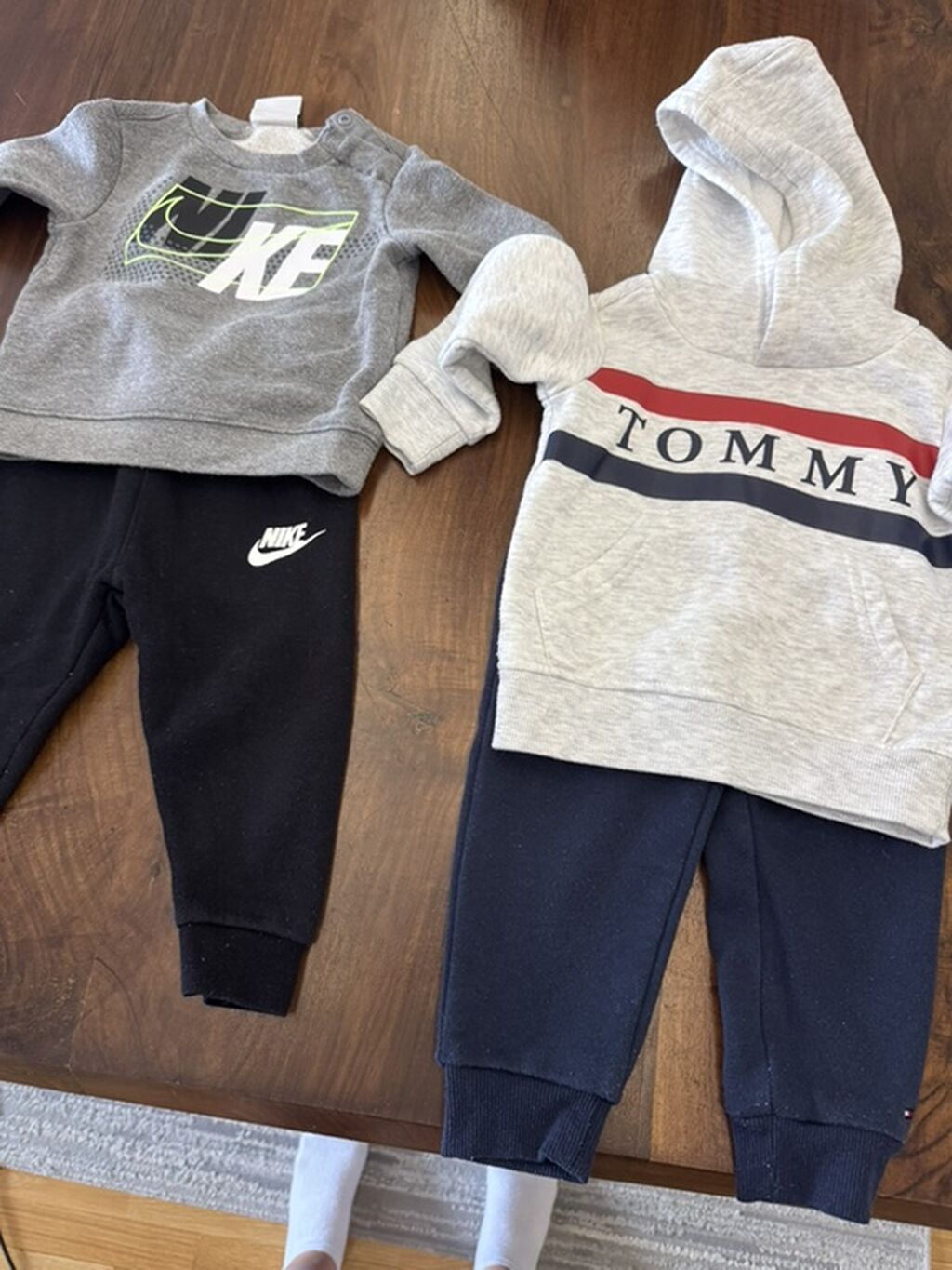 Komplet garderobe za bebe/decu – 2 kompleta trenerki - Nike komplet