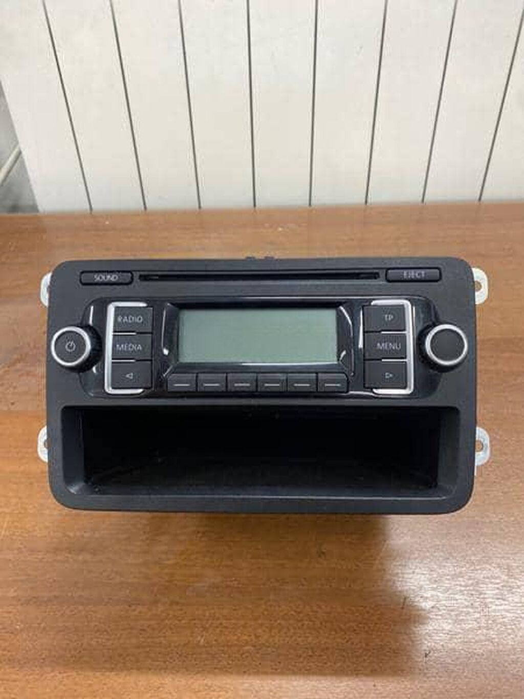 RADIO ZA VOLKSWAGEN GOLF 6, GOLF 5 - 1K0035156B | Radio za Golf 6