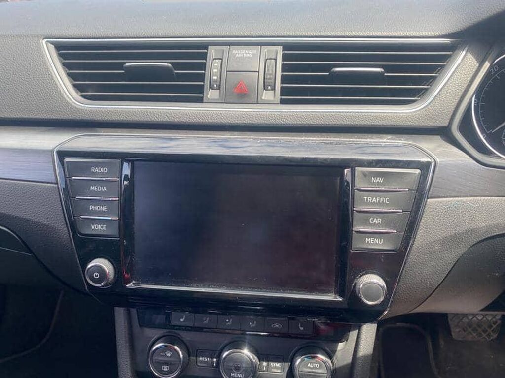 RADIO ZA ŠKODA SUPERB | Radio za Skoda Superb III