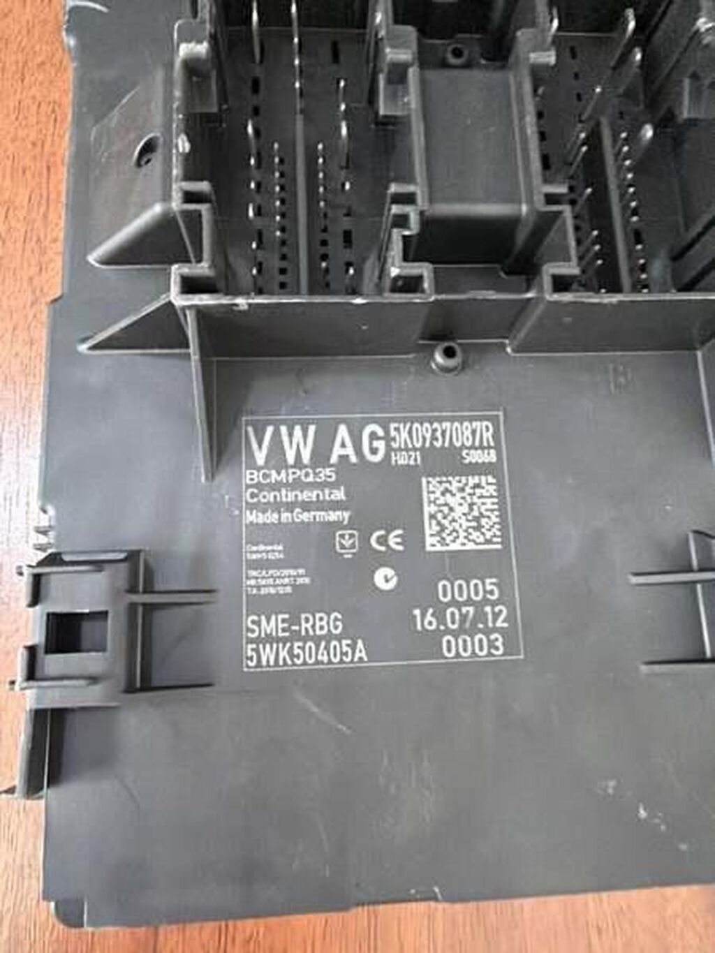 BODY CONTROL MODULE ZA VOLKSWAGEN GOLF 6, TIGUAN, TOURAN - 5K0937087R