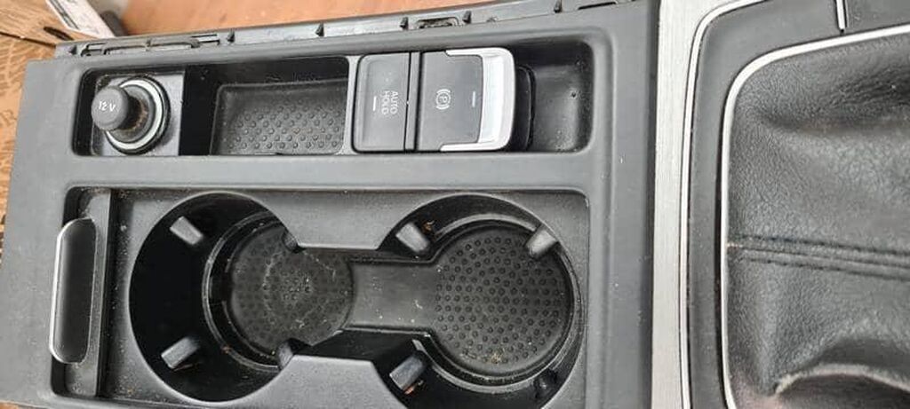 DRZAC ZA CASE ZA VOLKSWAGEN GOLF 7 | Drzac za case Golf 7