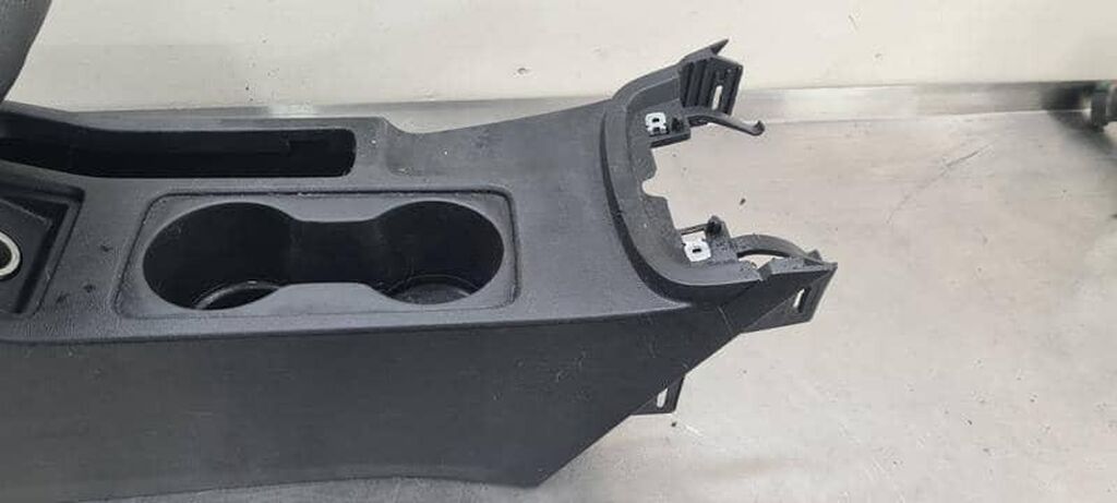DRZAC ZA CASE ZA SEAT LEON | Drzac za case Seat Leon