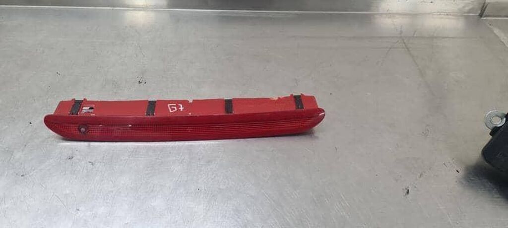 TRECE STOP SVETLO ZA VOLKSWAGEN GOLF 7 - 5K0945087D | Trece stop