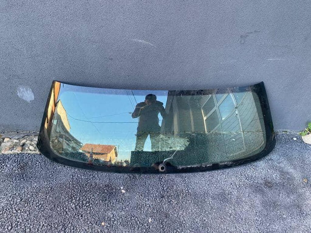 STAKLO GEPEK VRATA ZA VOLKSWAGEN GOLF 7 | Staklo gepek vrata za Golf