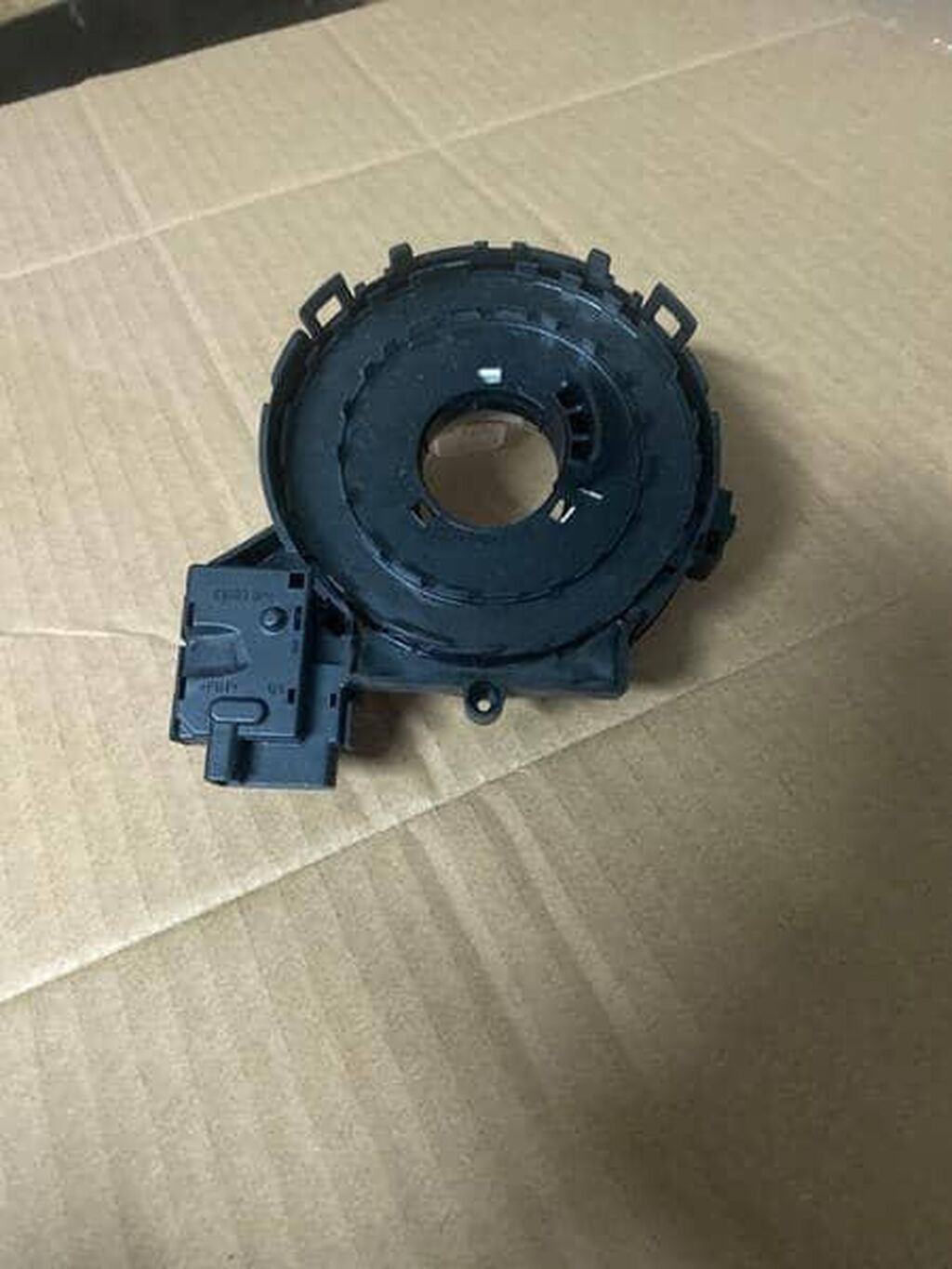 SPULNA VOLANA ZA VOLKSWAGEN GOLF 5, GOLF 6, TOURAN - 1K0959653C |