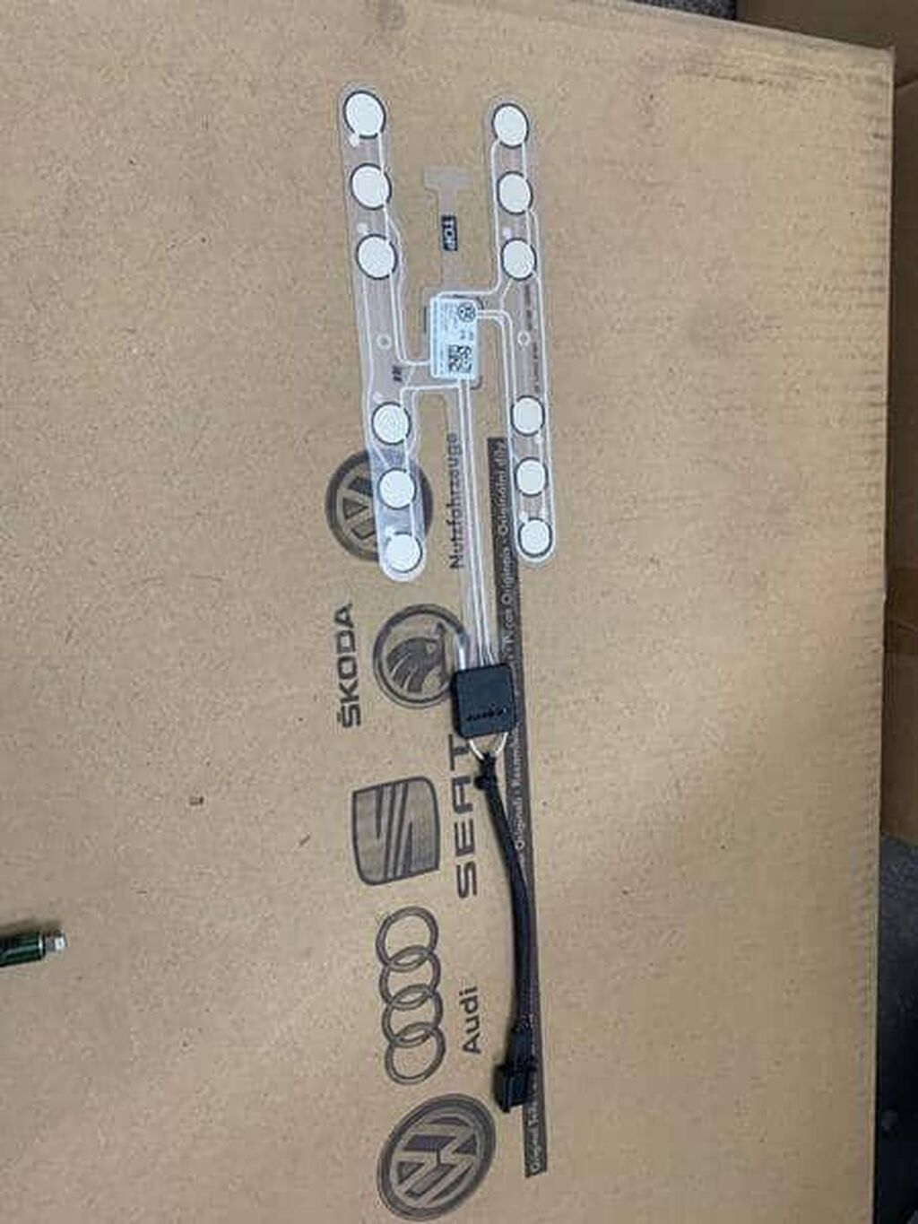 SENZOR SEDISTA ZA PUTNIKE ZA VOLKSWAGEN GOLF 7 - 2K7963553B | Senzor