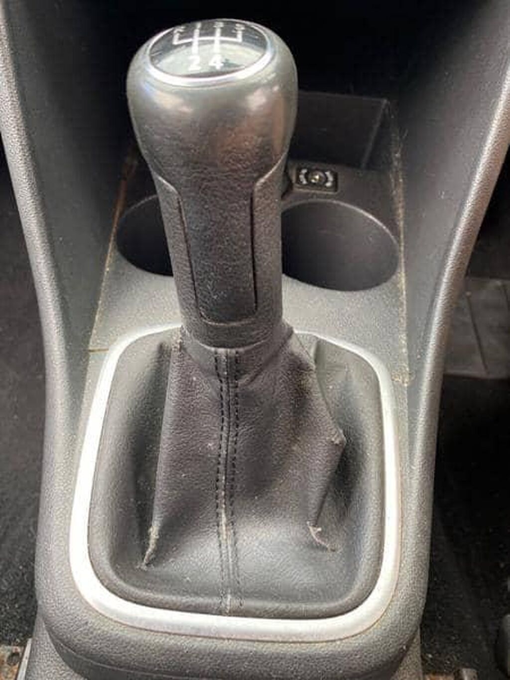 RUCICA MENJACA ZA VOLKSWAGEN POLO | Rucica menjaca za Polo 6R