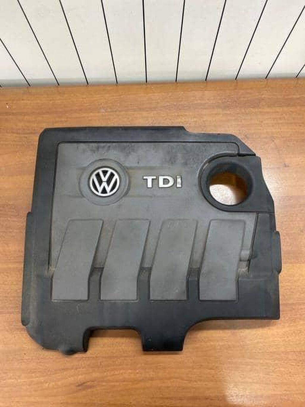 POKLOPAC MOTORA ZA VOLKSWAGEN GOLF 6 | Poklopac motora za Golf 6 1.6