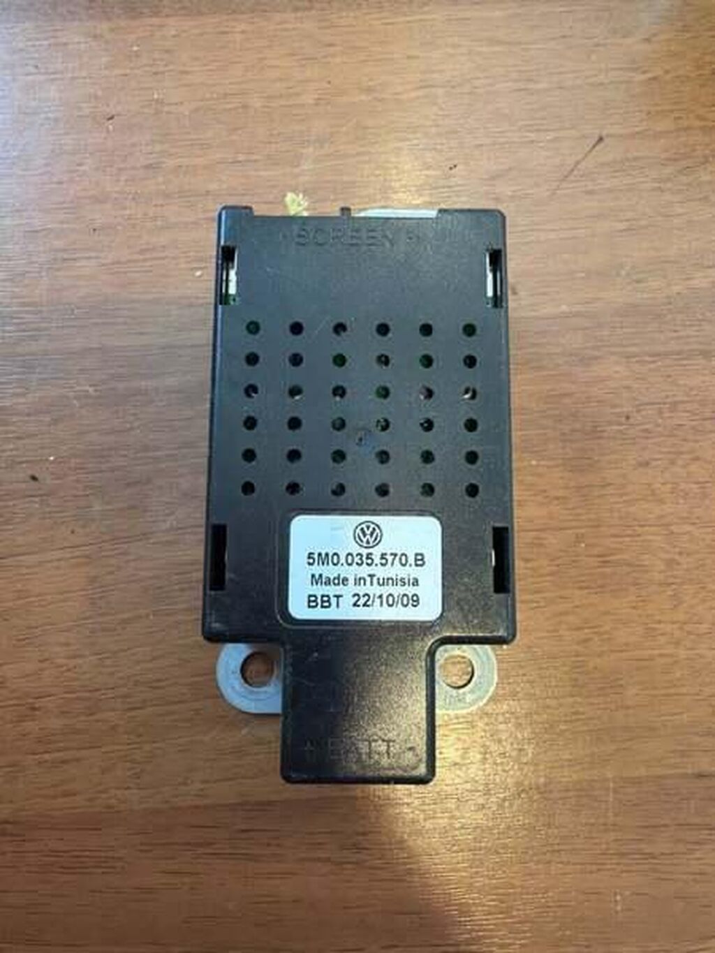 POJACIVAC ANTENE ZA VOLKSWAGEN GOLF 5, GOLF 6 - 5M0035570B |