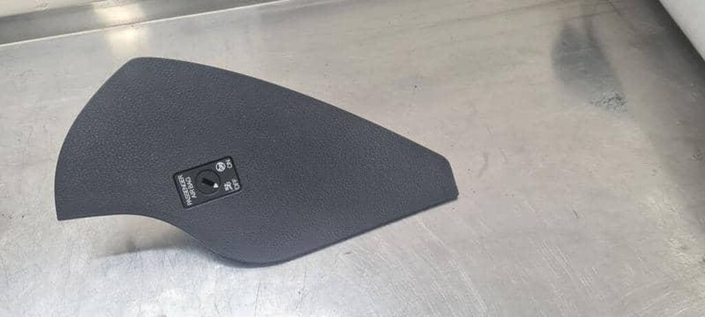 OBLOGA INSTRUMENT TABLE ZA VOLKSWAGEN GOLF 7 - 5G2858217A | Obloga