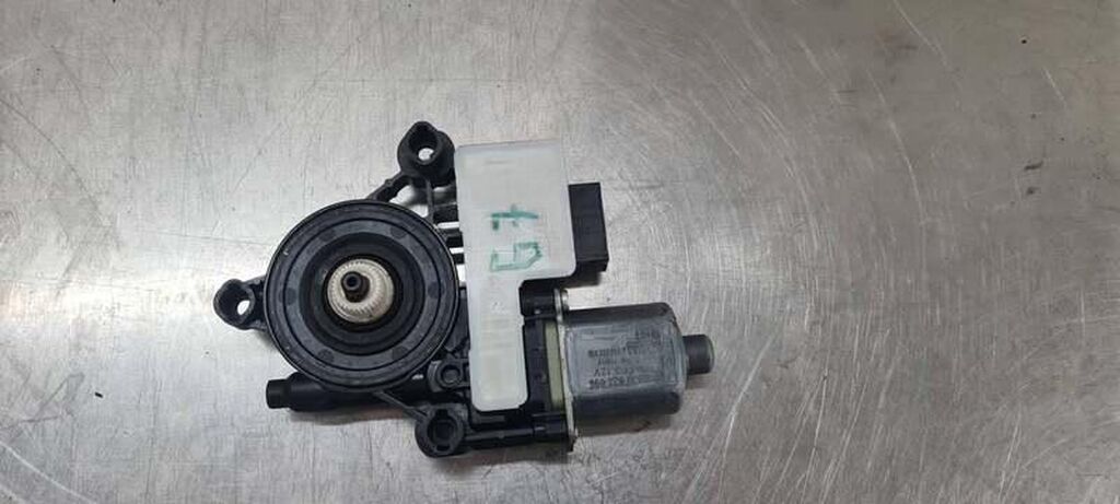 MOTORIC PODIZAČA STAKLA ZA VOLKSWAGEN GOLF 7 - 5Q0959812 | Motoric