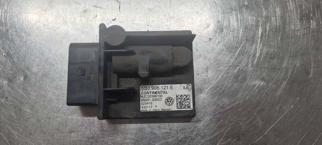 KONTROLER PUMPE ZA VOLKSWAGEN GOLF 7 - 5Q0906121E | Kontroler pumpe