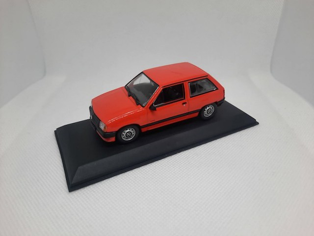Legendarni Automobili - Opel Corsa