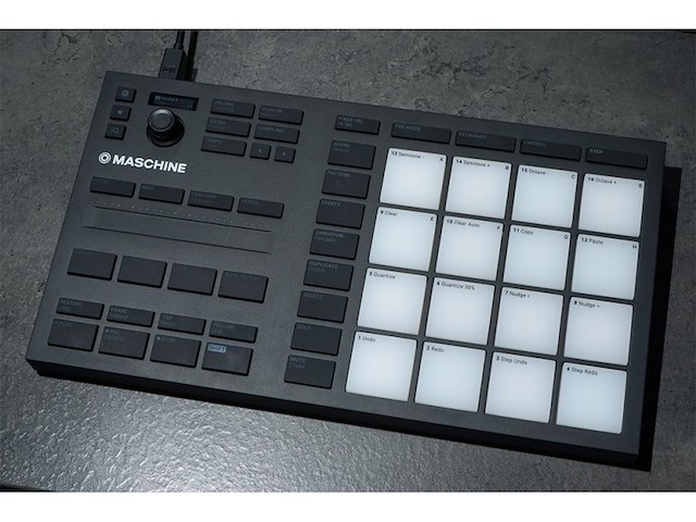 Native Instruments Maschine Mikro MK3