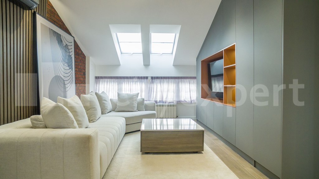 Stan za izdavanje BEZ PROVIZIJE: Dvosoban, 100m², Bulevar kralja Aleksandra Prvog Karađorđevića, Savski venac - 1850€